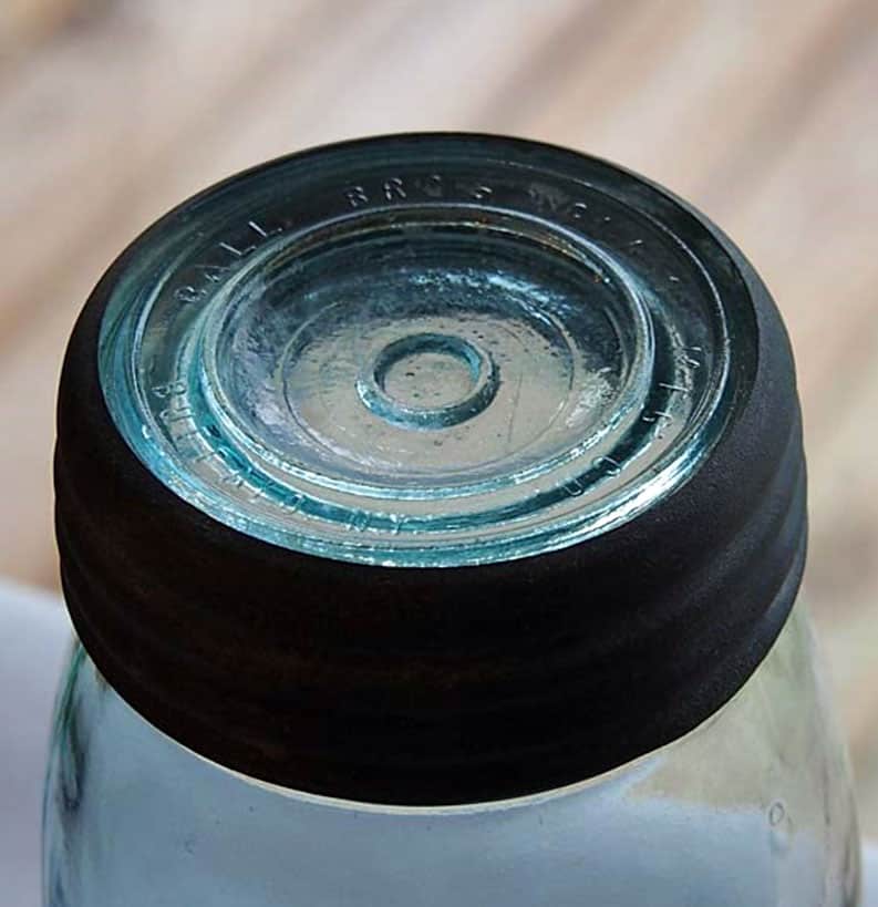 BBGMCo Buffalo Jar - FOHBC Virtual Museum of Historical Bottles and Glass